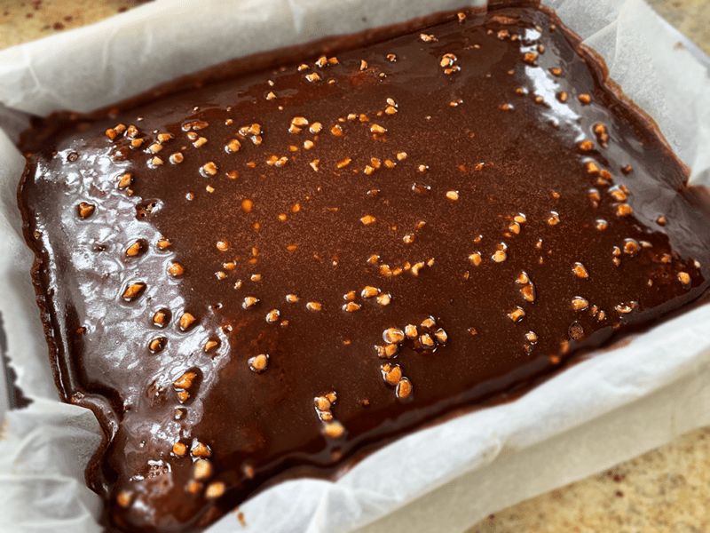 Irresistible Chocolate and Peanut Butter Sheet Cake Recipe